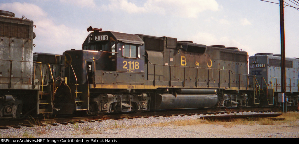 CSX 2118 X-B&O 4818 future CSX 9662 pumpkin and LLPX 2023 GP40 in the CSX Osborn Yard in ...